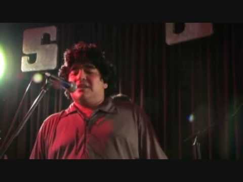 VIDEO - Maradò Maradò: Maradona canta 'La mano de Dios' nel film di ...